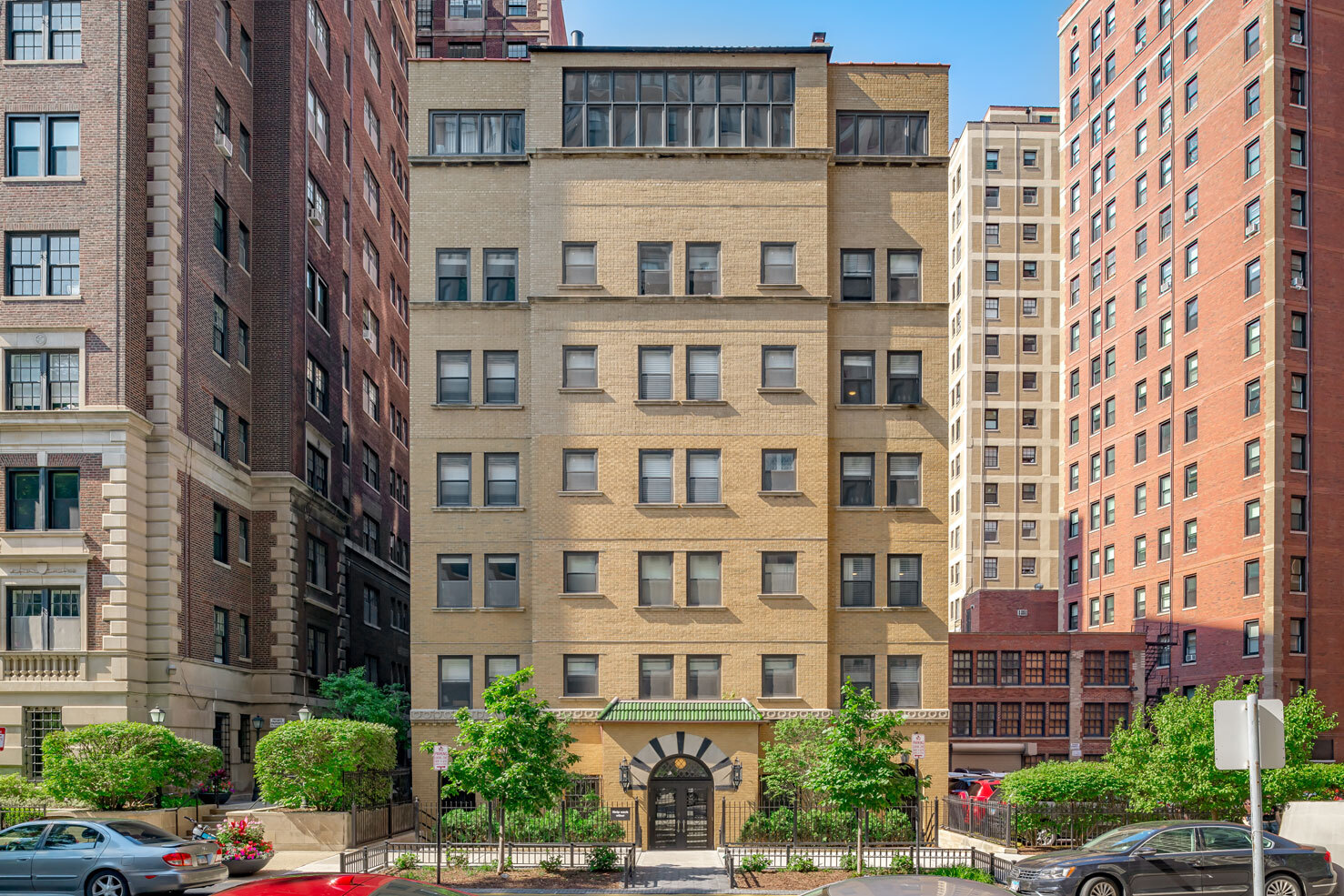 420 W. Melrose St. – 401 | Supera