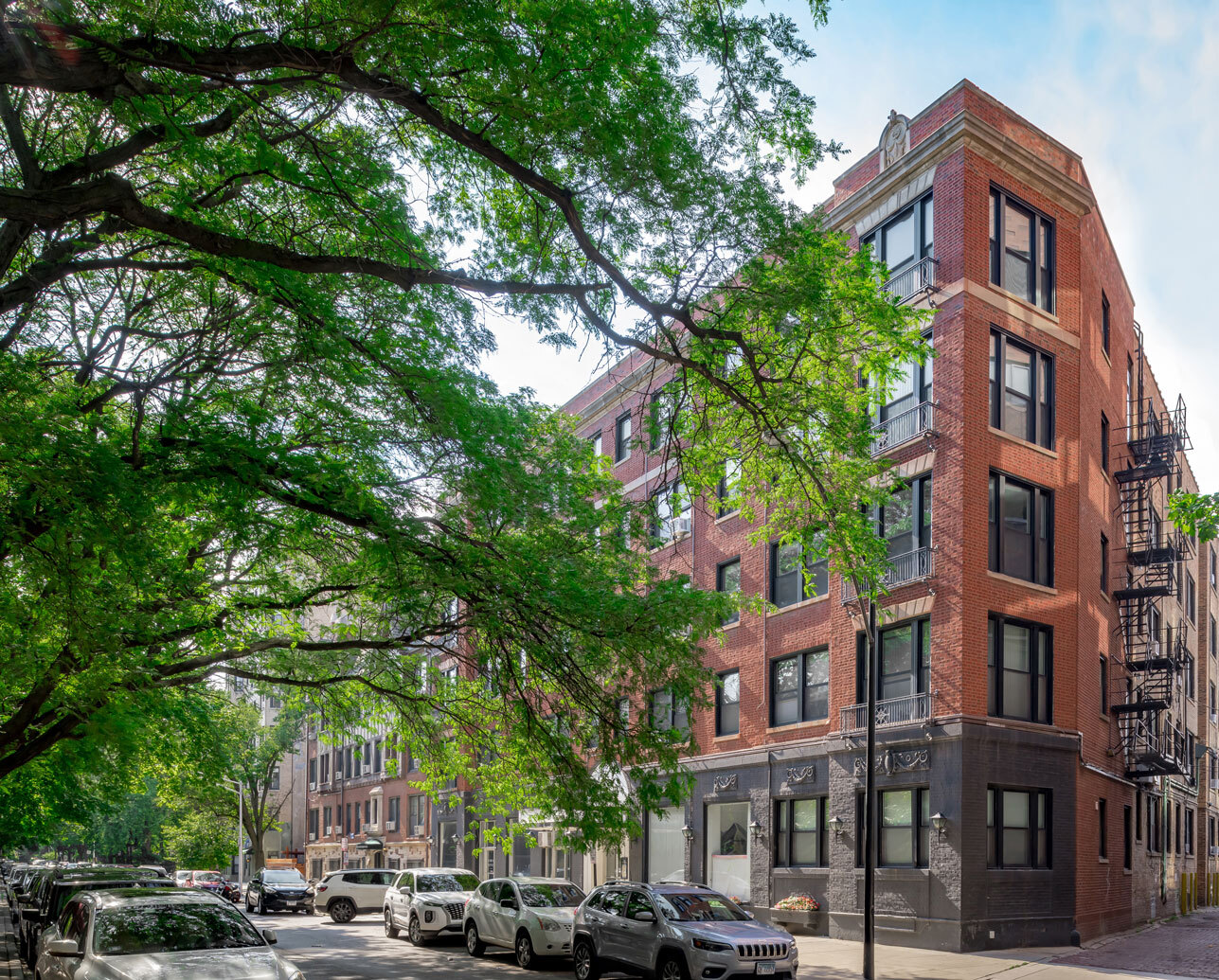 530 W. Arlington Pl. – 518 | Supera